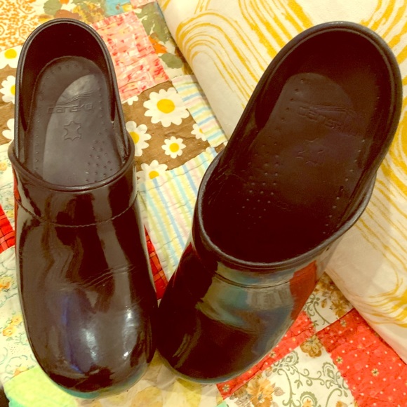 Dansko | Shoes | Dansko Patent Profesional Clogs 8 Nearly New | Poshmark
